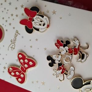 Disney | Accessories | Disney Set Of 5 Mickey Minnie Mouse Gold Pin ...